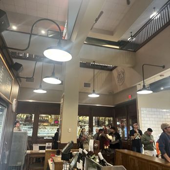 COSSETTA ALIMENTARI - Updated December 2025 - 1424 Photos & 1149 ...