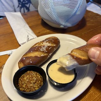 HERBIE’S BAR AND CHOWDER HOUSE - Updated December 2025 - 575 Photos ...