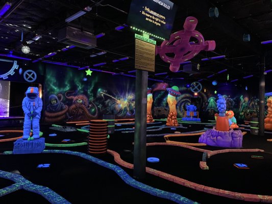 COSMIC MAYHEM BLACKLIGHT MINI GOLF AND BAR - Updated August 2024 - 219 ...