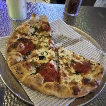PIZZA 216 - Updated April 2025 - 310 Photos & 420 Reviews - 401 Euclid ...