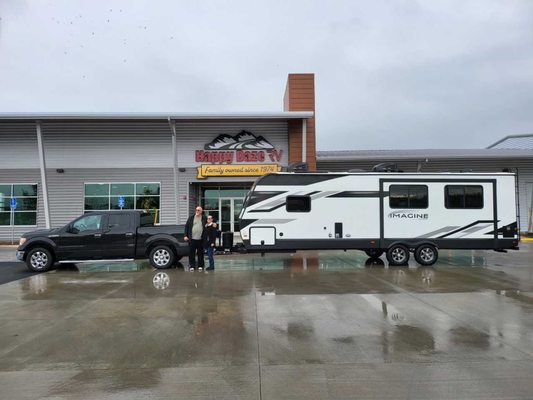 HAPPY DAZE RV - Updated October 2025 - 21 Photos & 23 Reviews - 716 ...