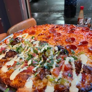 THE LAST ROUND TAVERN - 177 Photos & 100 Reviews - 354 E Santa Clara St ...