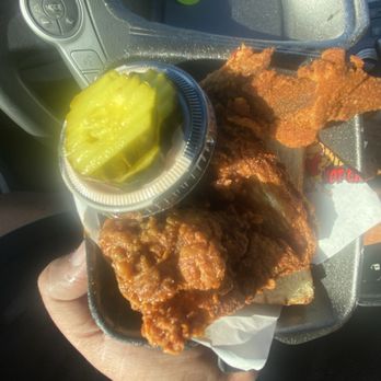 BIRDIES HOT CHICKEN - Updated December 2025 - 54 Photos & 49 Reviews ...