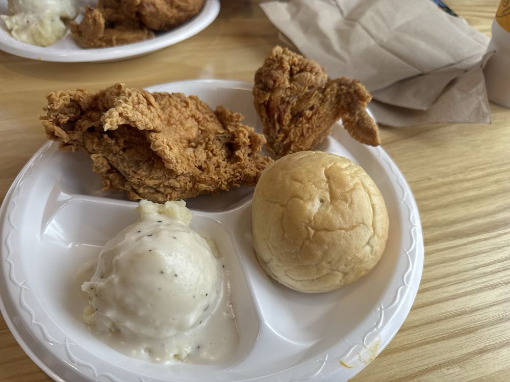 GOLDEN CHICK - Updated October 2025 - 16 Photos & 13 Reviews - 1705 S ...