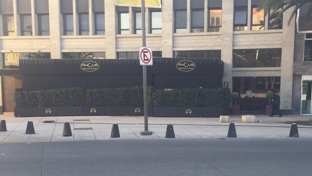 ANGUS BUTCHER HOUSE REVOLUCIÓN - Paseo De La Republica 9, México, D.F ...