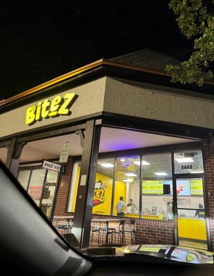 BITEZ - Updated December 2024 - 32 Photos & 38 Reviews - 2443 ...