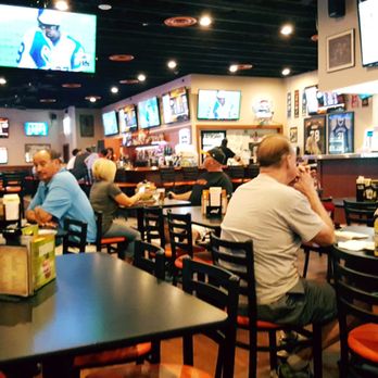 LONGNECKS SPORTS GRILL - Updated August 2025 - 37 Photos & 75 Reviews ...
