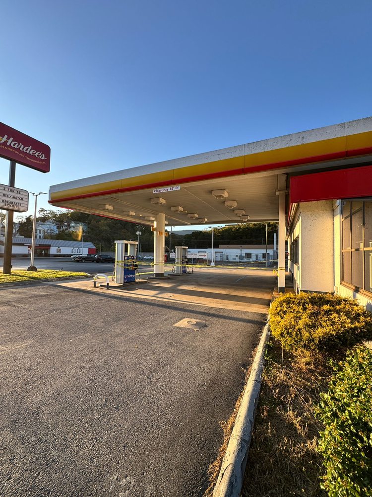 SHELL - Updated December 2025 - 502 W Ridgeway St, Clifton Forge ...