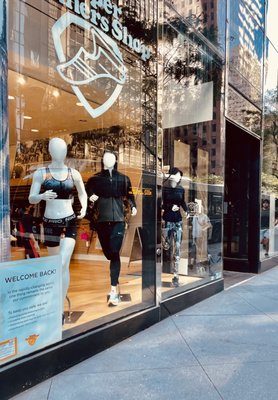 SUPER RUNNERS SHOP - Updated December 2025 - 26 Reviews - 805 3rd Ave ...