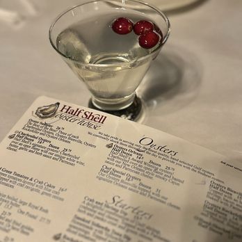 HALF SHELL OYSTER HOUSE - Updated March 2025 - 910 Photos & 984 Reviews ...