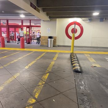 TARGET - Updated July 2025 - 432 Photos & 440 Reviews - 5711 Sepulveda ...