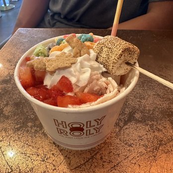 HOLY ROLY ICE CREAM - Updated July 2024 - 995 Photos & 663 Reviews ...