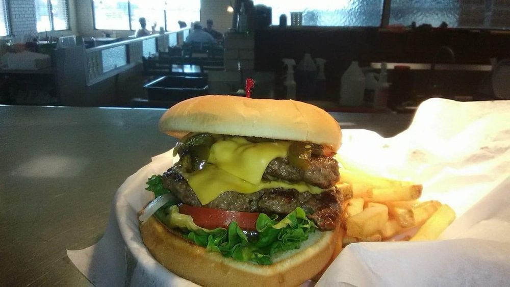 LIGHTHOUSE CAFE - Updated August 2024 - 14 Photos & 22 Reviews - 2090 ...