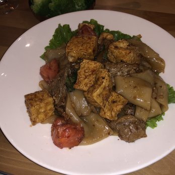 FINN THAI - RESTON - Updated December 2024 - 91 Photos & 162 Reviews ...