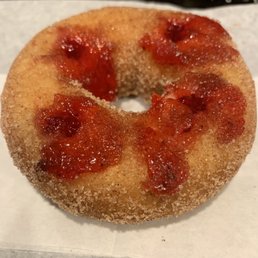 BEACON DOUGHNUTS - 475 Photos & 200 Reviews - 810 W Armitage Ave ...