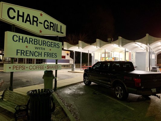 CHAR-GRILL - 104 Photos & 96 Reviews - Burgers - 618 Hillsborough St ...
