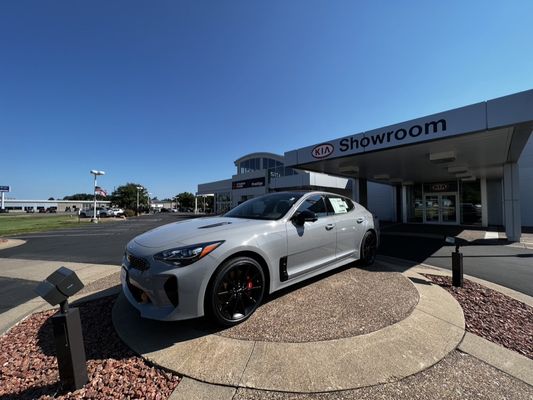 PRESTIGE AUTO CORPORATION - Updated January 2026 - 16 Photos & 21 ...