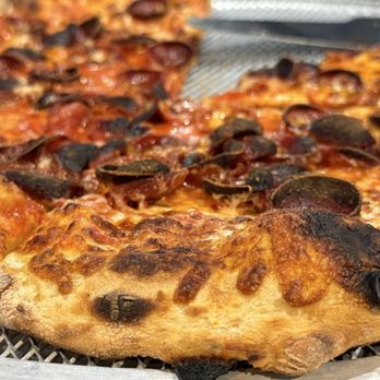 SQUARE PEG PIZZERIA - Updated August 2025 - 90 Photos & 67 Reviews ...