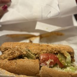 THE PO’BOY SHOP - Updated October 2025 - 718 Photos & 625 Reviews ...