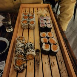 TUNA BAR - Updated August 2025 - 693 Photos & 350 Reviews - 205 Race St ...