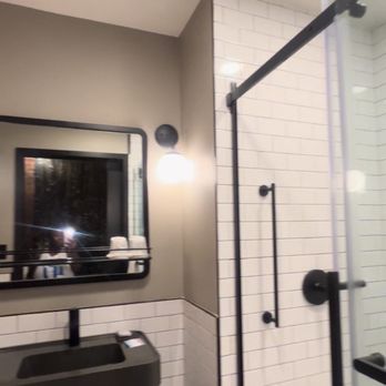 MOXY COLUMBIA DOWNTOWN - Updated December 2025 - 39 Photos - 1200 Main ...