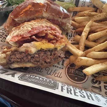 PORTLAND ALE HOUSE - Updated January 2026 - 96 Photos & 71 Reviews ...