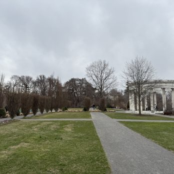 UNTERMYER GARDENS CONSERVANCY - Updated October 2025 - 2030 Photos ...