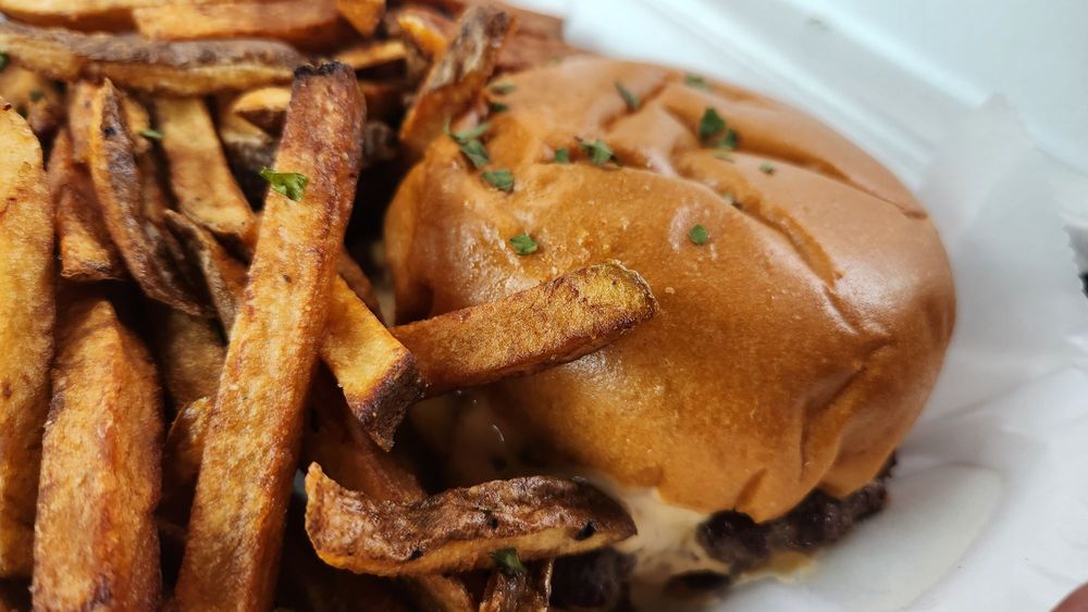 SAVAGE BURGER - Updated January 2026 - 27 Photos & 13 Reviews - 4259 ...