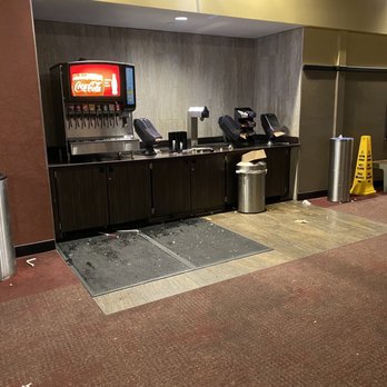 AMC RIVERVIEW 14 - Updated December 2025 - 59 Photos & 52 Reviews ...