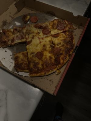 BEGGARS PIZZA - Updated December 2025 - 71 Photos & 178 Reviews - 15600 ...