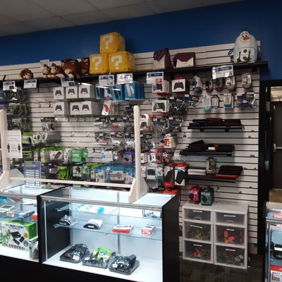 DISC TRADERS - Updated December 2025 - 17 Photos & 17 Reviews - 5835 W ...