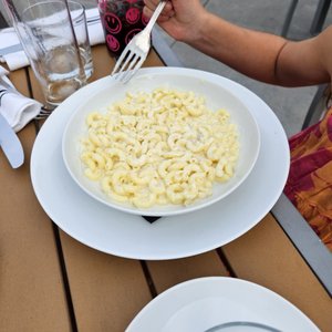 THE KETCH - Updated June 2025 - 50 Photos & 14 Reviews - 62 Montauk Hwy ...