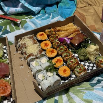 HAKO SUSHI BOX - Updated October 2025 - 23 Photos & 18 Reviews - 573 H ...