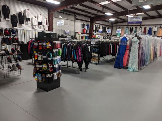 FORMALWEAR OUTLET - 32 Photos & 23 Reviews - 415 Millstone Dr ...