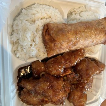 THE FLYING DUMPLING - Updated December 2025 - 39 Photos & 69 Reviews ...