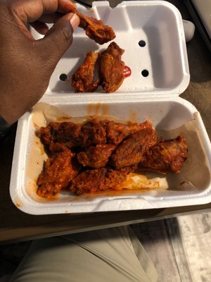HOOTERS - Updated February 2025 - 81 Photos & 140 Reviews - 3901 North ...