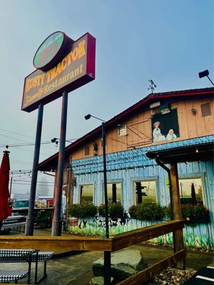RUSTY TRACTOR FAMILY RESTAURANT - Updated August 2025 - 146 Photos ...