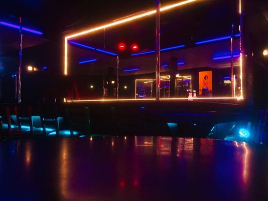 PAT’S LOUNGE - Updated October 2025 - 501 E 7th St, Pittsburg, Kansas ...