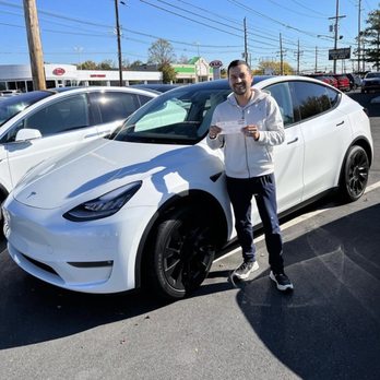 J & S AUTOHAUS - Updated October 2025 - 71 Photos & 109 Reviews - 1723 ...