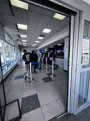 BUDGET LAGUARDIA AIRPORT CAR RENTALS - Updated January 2026 - 95 Photos ...