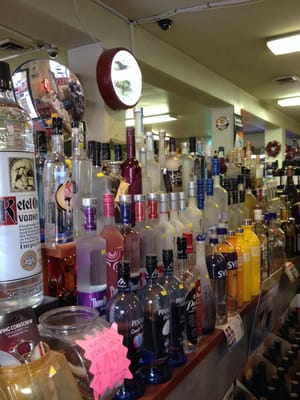BROADWAY LIQUORS - Updated January 2026 - 14 Photos & 12 Reviews - 628 ...