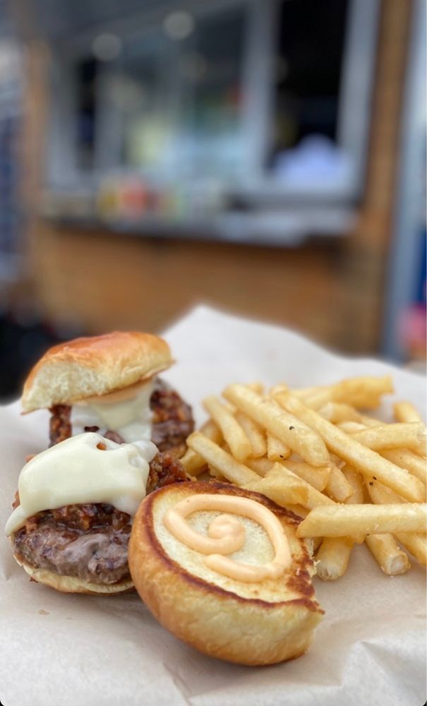 HI SLIDERS - Updated February 2025 - 215 Photos & 103 Reviews - 95-221 ...