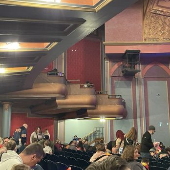 MURAT THEATRE AT OLD NATIONAL CENTRE - Updated October 2025 - 135 Photos & 94 Reviews - 502 N ...