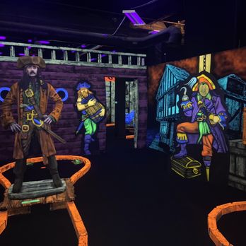 SAC TOWN FAMILY FUN MINI GOLF & ARCADE - Updated July 2025 - 96 Photos ...