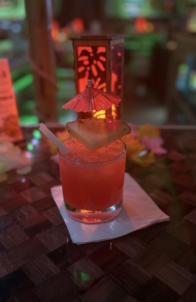 SUNNYSIDE LOUNGE - Updated January 2026 - 32 Photos & 14 Reviews - 4518 ...