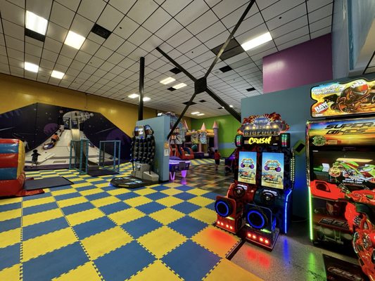 INFLATABLE WONDERLAND - Updated November 2025 - 111 Photos & 55 Reviews ...