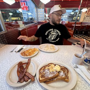 371 DINER - Updated October 2025 - 69 Photos & 89 Reviews - 14901 ...