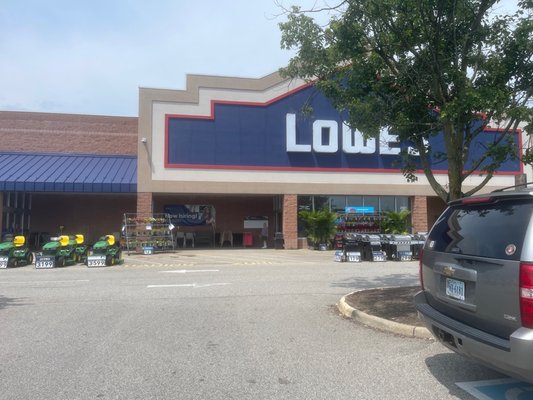 LOWE’S HOME IMPROVEMENT - Updated September 2025 - 13 Photos & 30 ...
