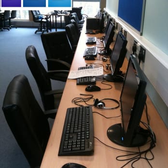 TLE LEARNDIRECT ROMFORD LIBRARY - St Edward's Way, London, United ...