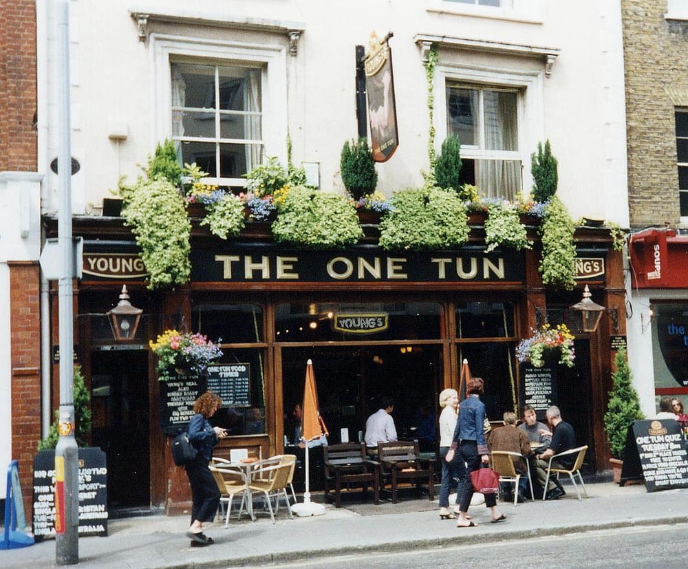 THE ONE TUN - Updated May 2025 - 17 Reviews - 58-60 Goodge St, London ...